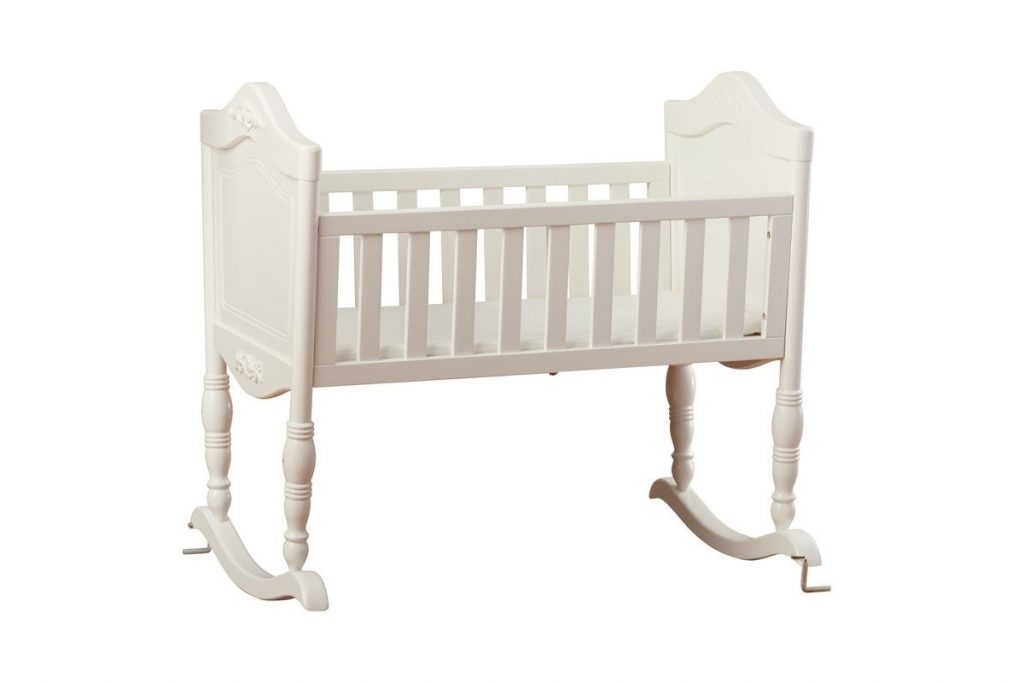 9 Best Wooden Baby Cradles For Your Newborn - Mommy and Love